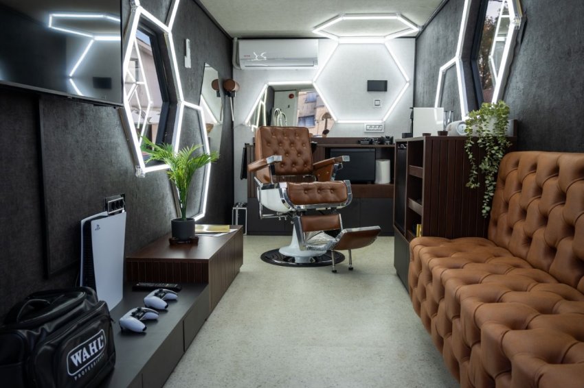 Barber Bus Frizerski salon zakazivanje | Beograd, Mobilni salon - SrediMe