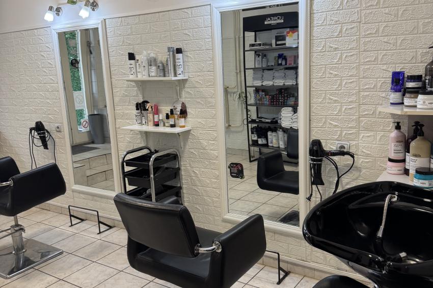Lokice 021 Frizerski salon zakazivanje | Novi Sad, Novosadskog sajma 20 ...