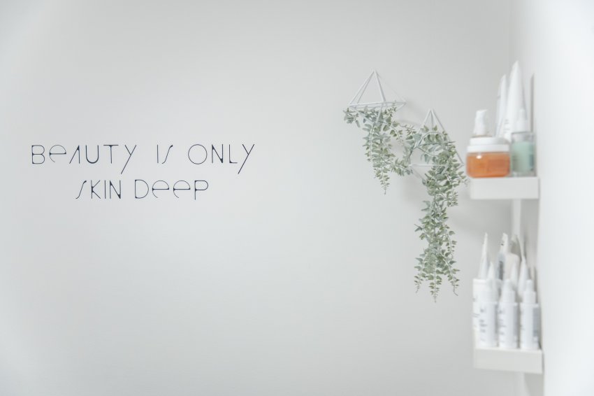 Look at me Kozmetički salon zakazivanje | Beograd, Katanićeva 1 - SrediMe